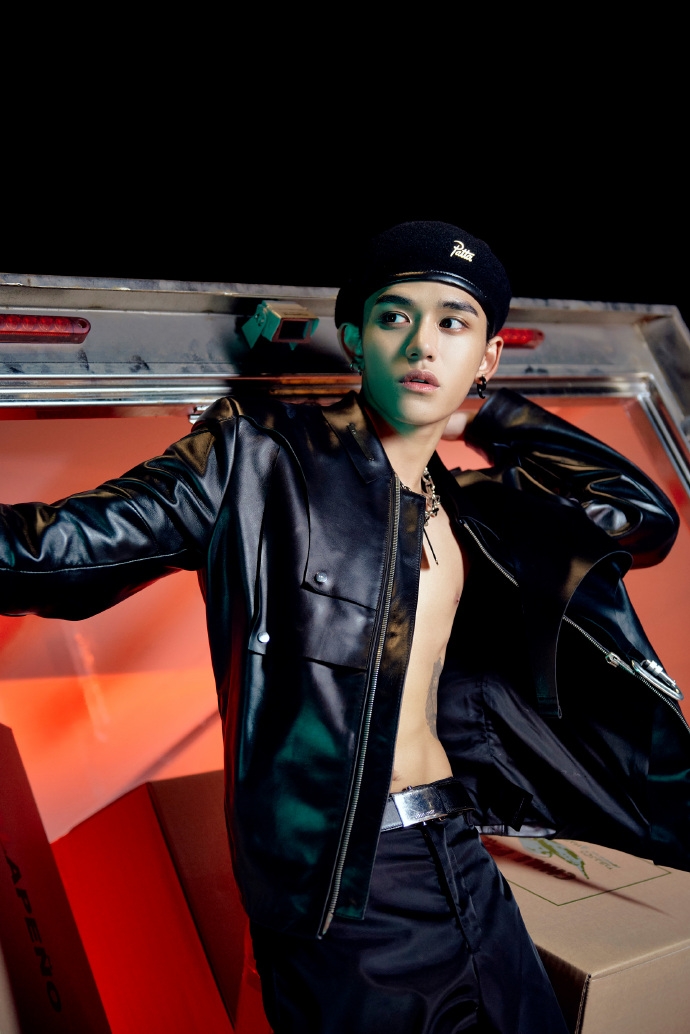 【NCT Lucas懶人包】黃旭熙遭爆『劈腿不戴套、粉絲當後宮用』受害者不只一位