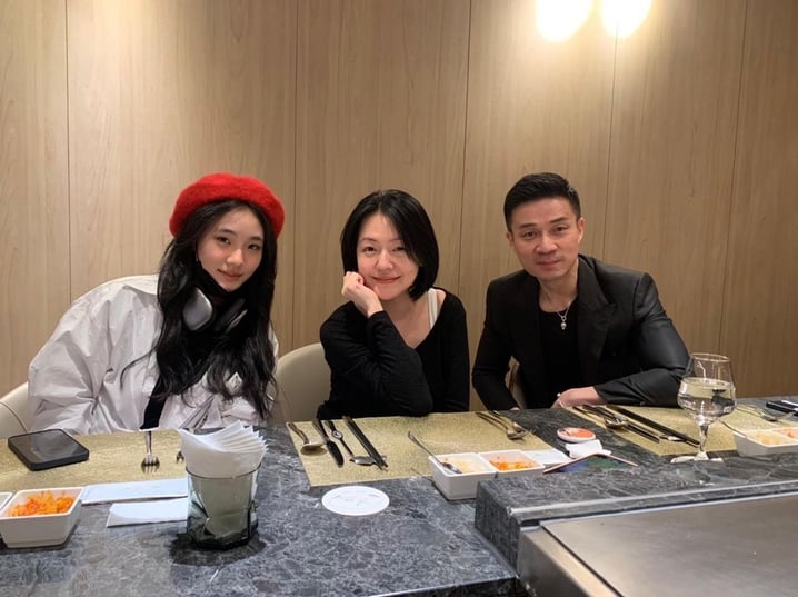 Lily「絕美慶生畫面」釋出！「真實年齡」曝光網意外：看不出來