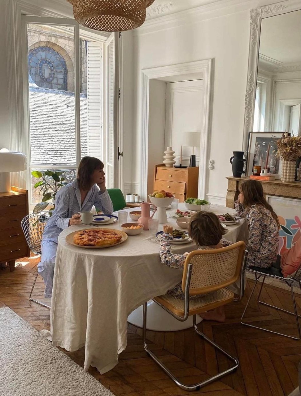 時尚家居靈感：跟著時尚部落客 Marie Gilliot 教你不動裝潢也能感受自由浪漫的法式居家風格，5個時髦優雅軟裝小秘密！