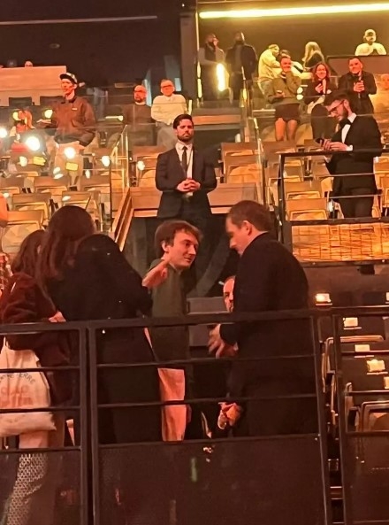 與LVMH首富之子2度家族旅遊！Lisa與緋聞男友新年愛的足跡曝光