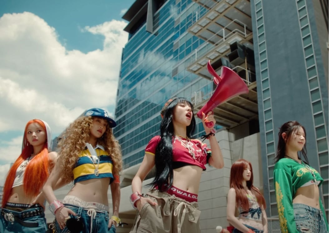 (G)I-DLE 新歌《클락션 Klaxon》MV 造型解析♡舒華穿火辣中空泳裝