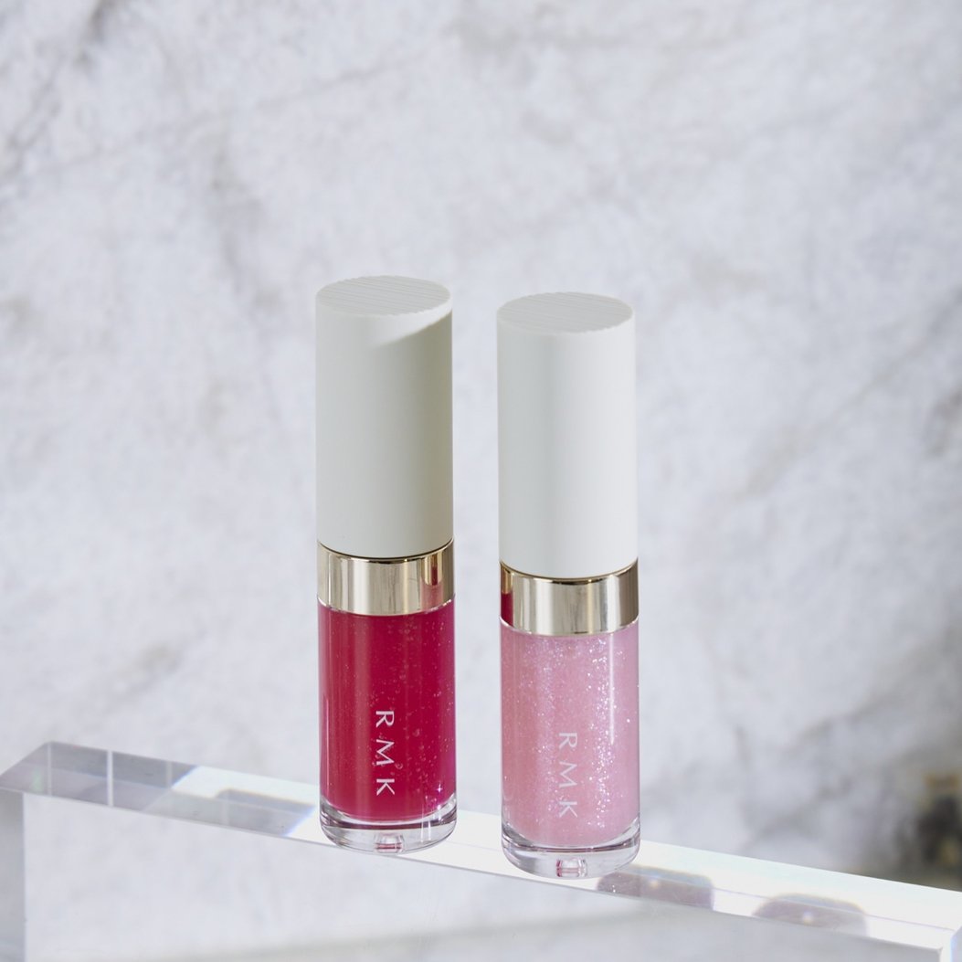 RMK Lip Luminizer 透光唇蜜新誕生♡一抹唇蜜，豐潤湧現、水漾晶瑩，賦予雙唇潤澤、透明感與多變的玩色！
