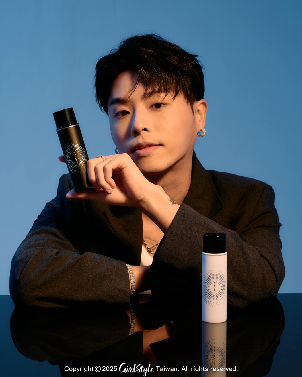 【日常專訪】饒舌暖男HowZ自信登台的最強「妝」備！全靠專業定妝專家「PRAMY柏瑞美」啟動自信開關！展現無懈可擊的舞台光芒～